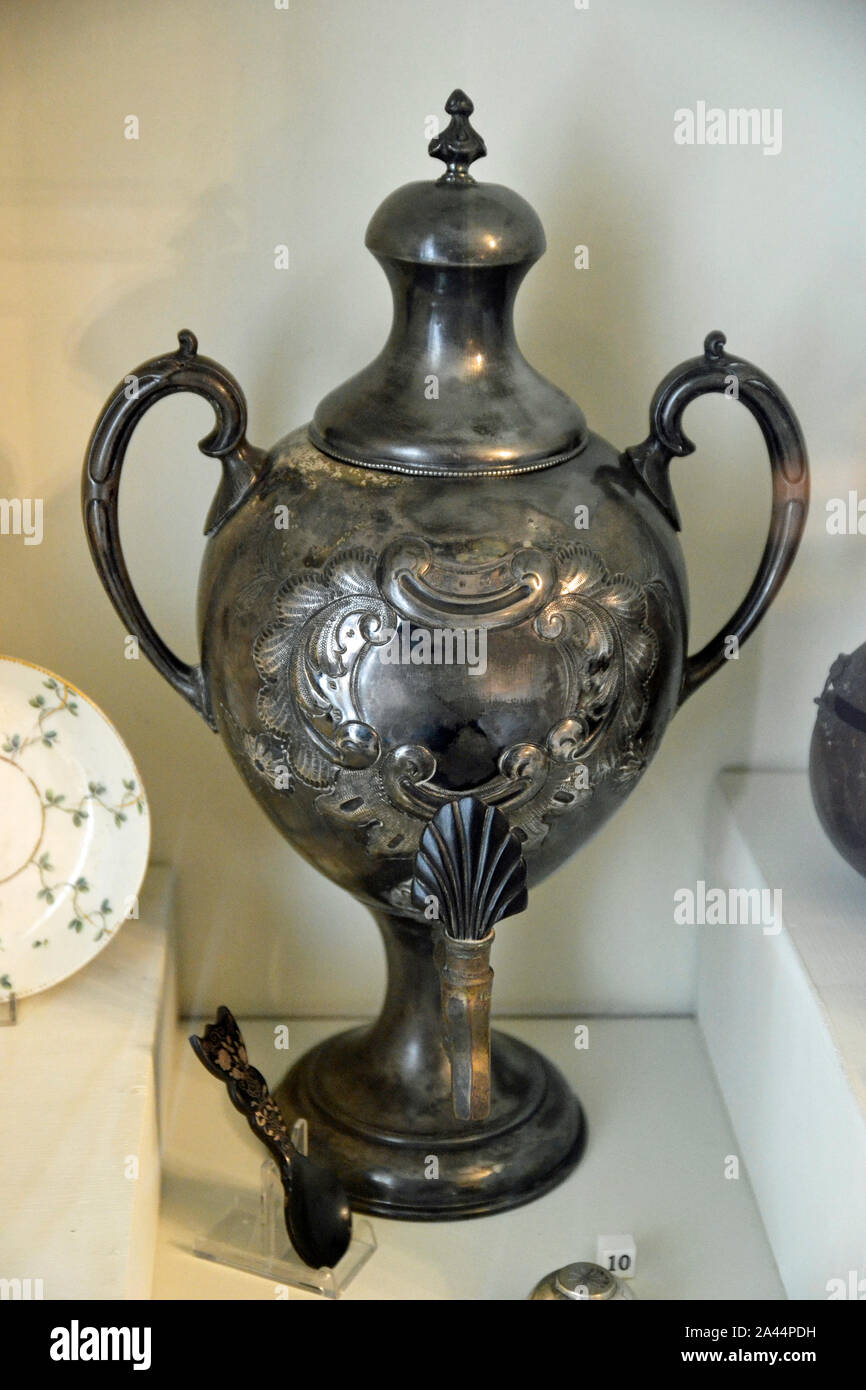 Victorian tea hi-res stock photography and images - Alamy