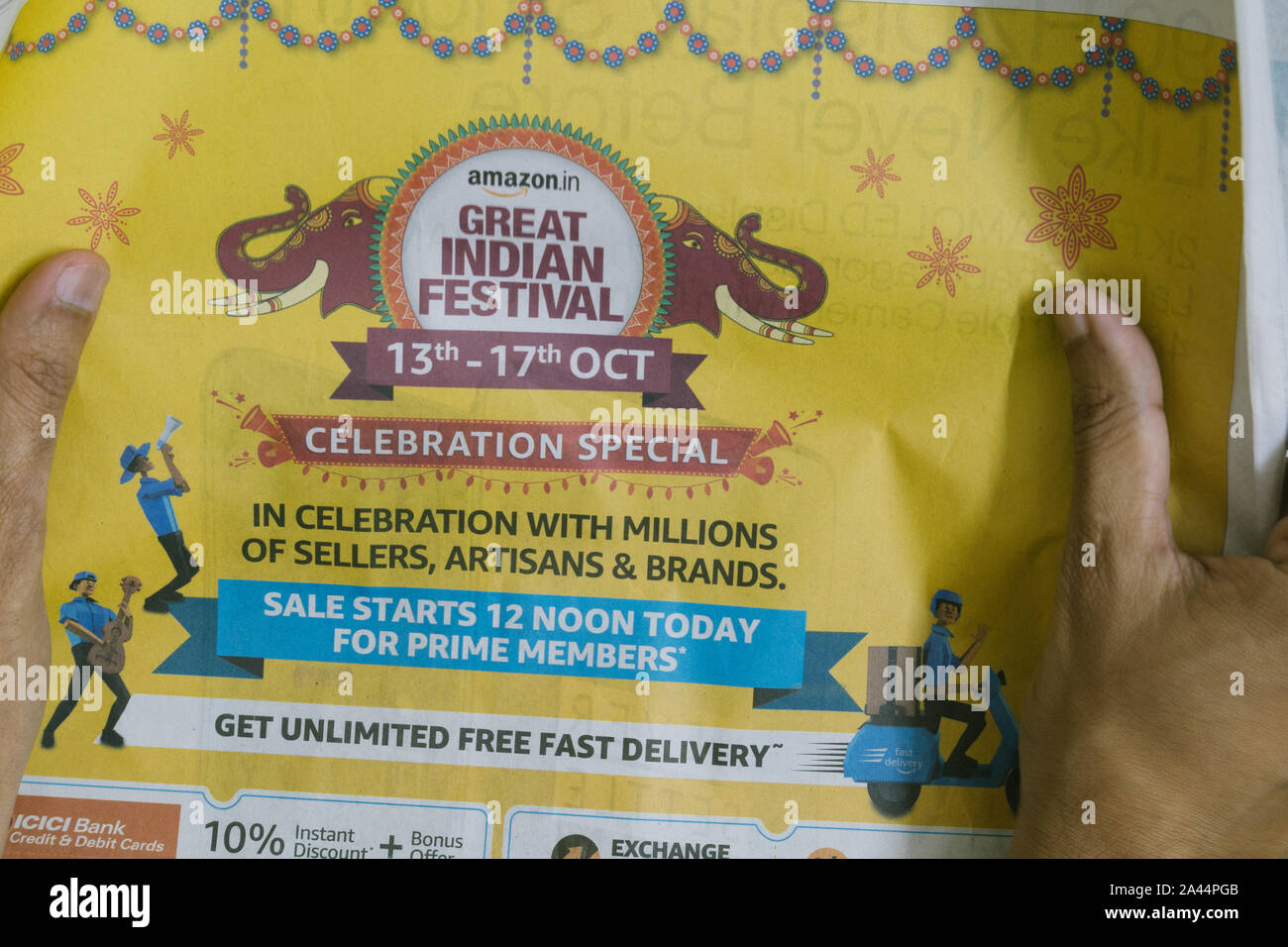 Amazon advertisement hi-res stock photography and images - Alamy