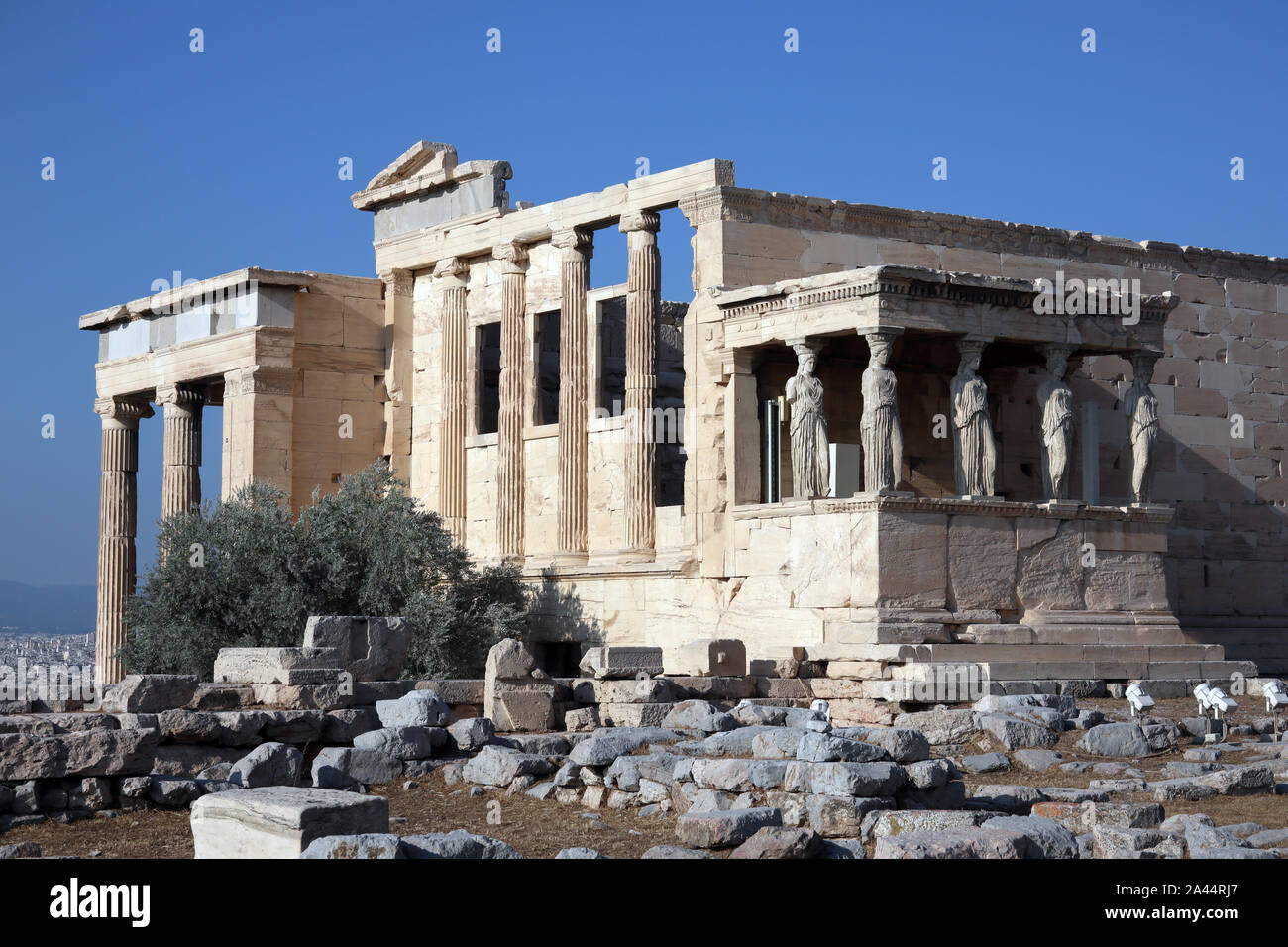Karyatides on Erechtheio, Parthenon, Athens, Greece Stock Photo - Alamy