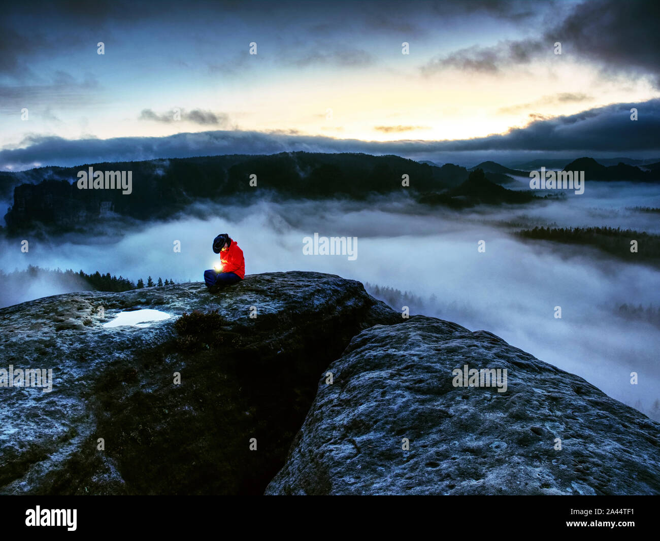 Climbing cliff for sports at night hi-res stock photography and images ...