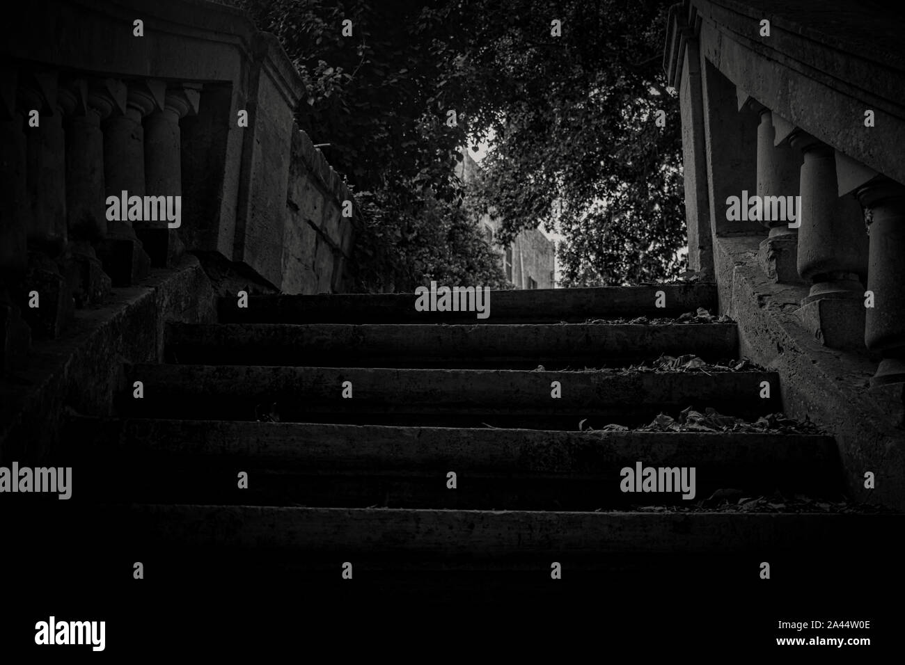 Stairway creepy abandoned house hi-res stock photography and images - Alamy