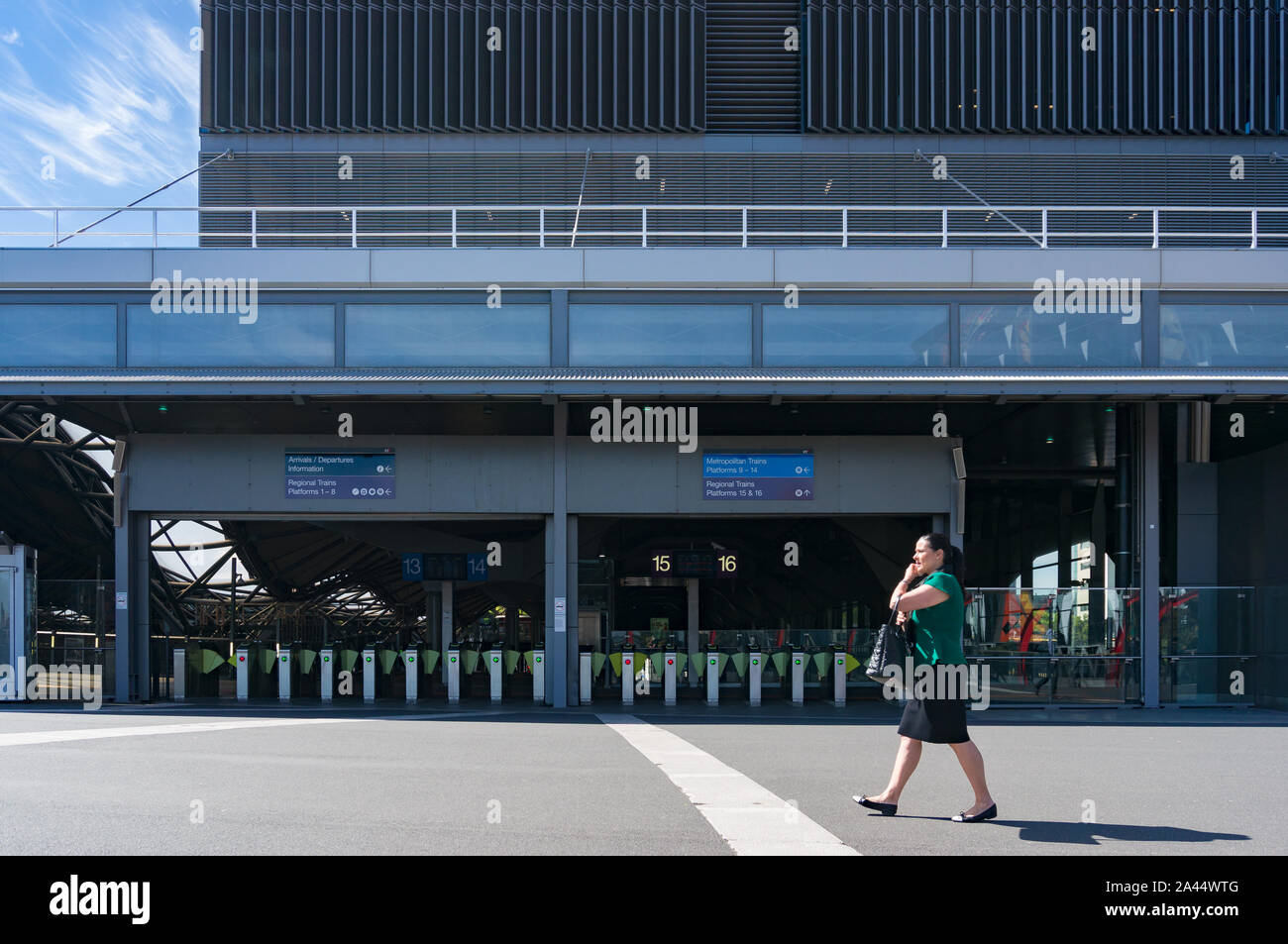 Melbourne, Australia - December 7, 2016: Southern Cross station ...