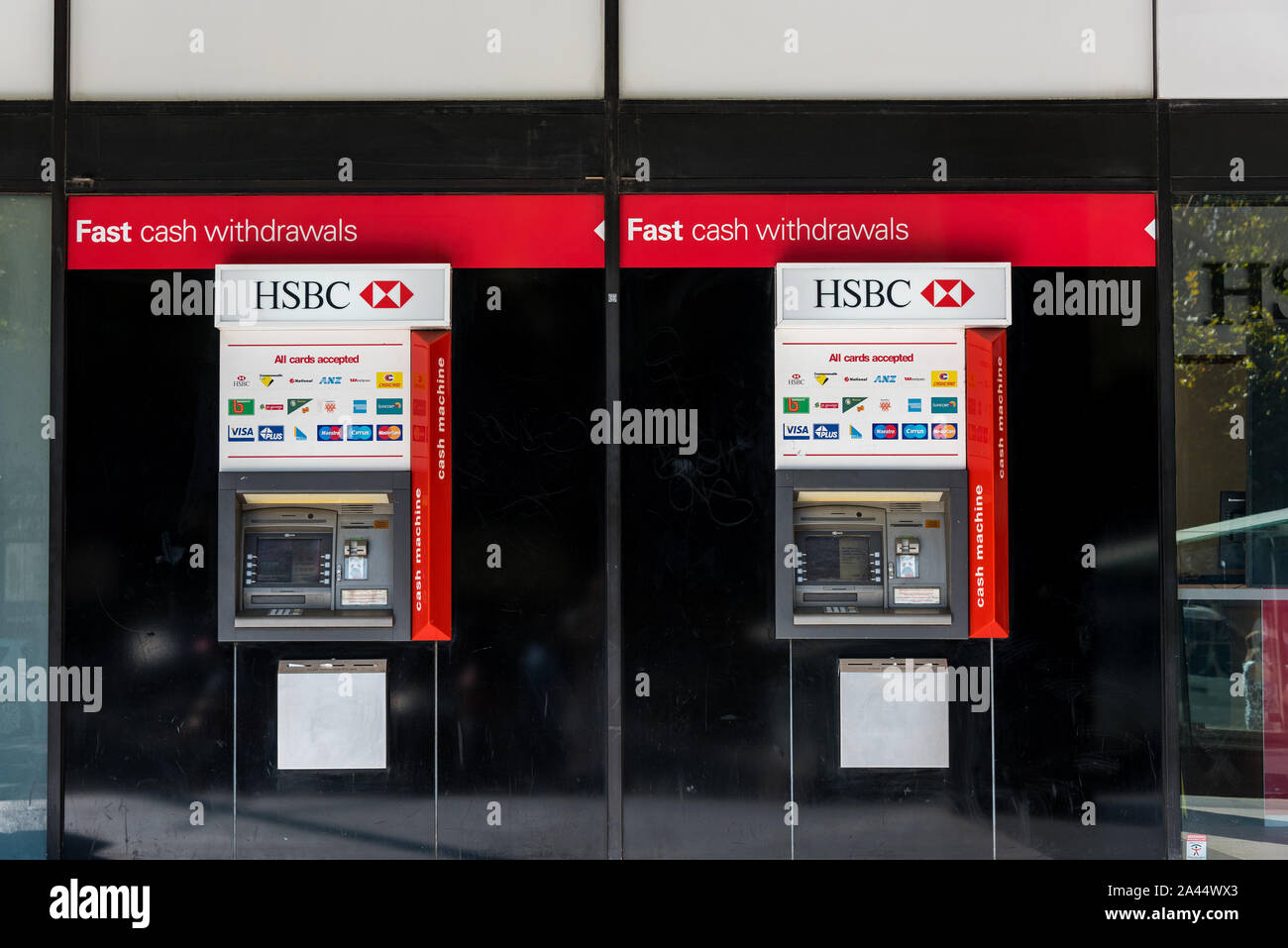 Hsbc debit card hi-res stock photography and images - Alamy