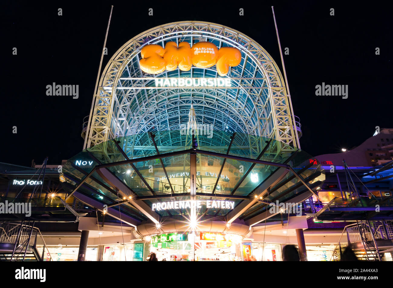 Harbour promenade hi-res stock photography and images - Alamy