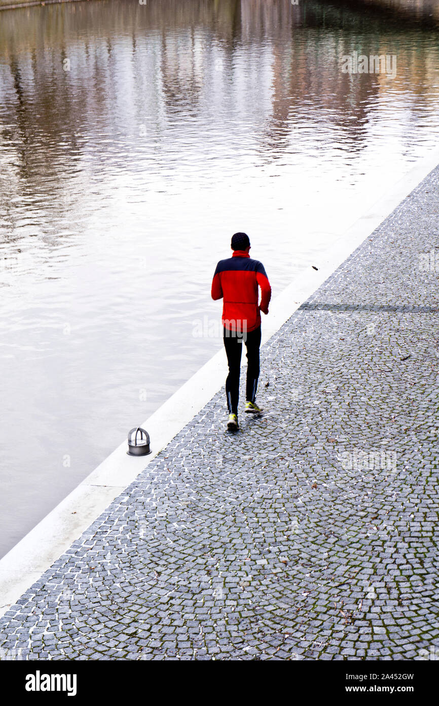 Running athlete hi-res stock photography and images - Alamy