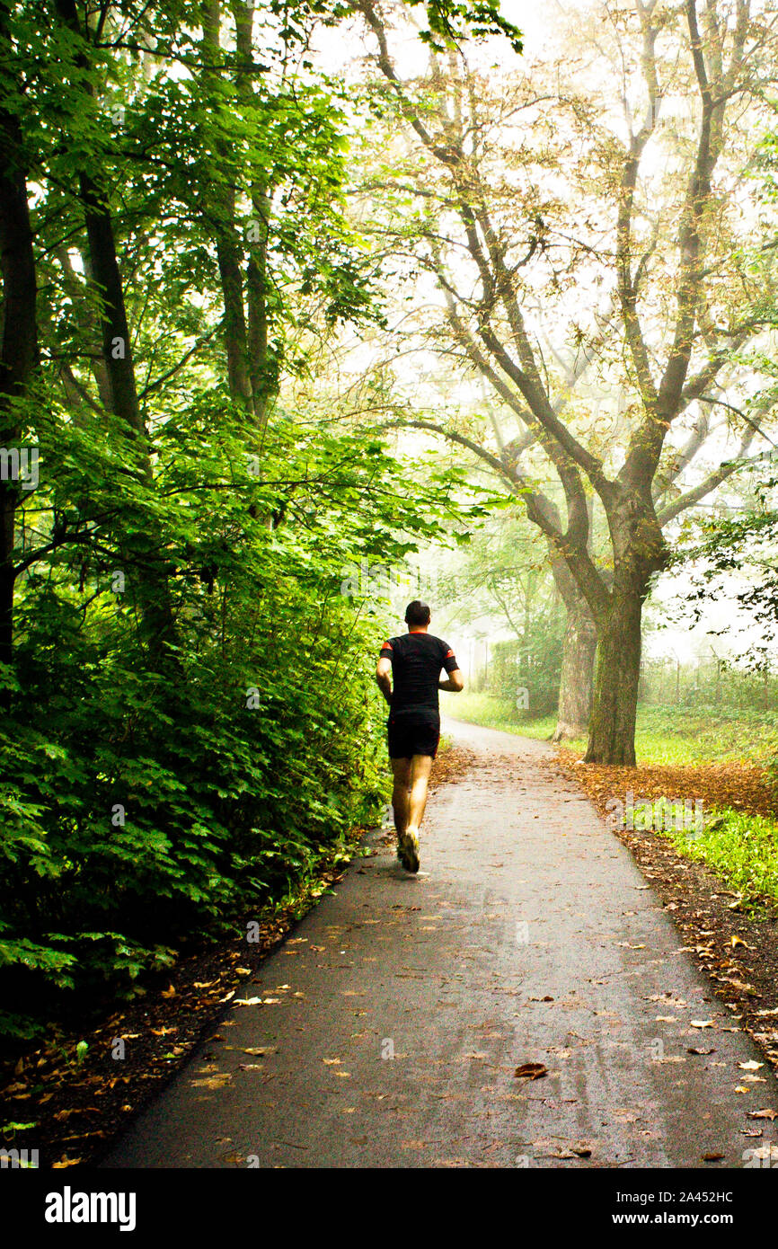 Athlete in nature hi-res stock photography and images - Alamy