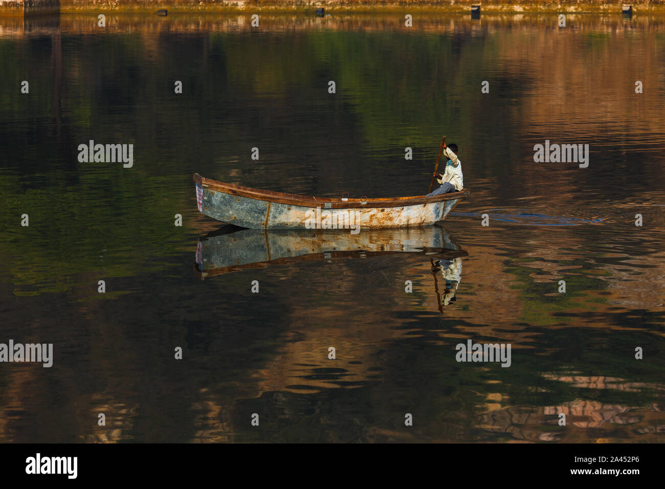 Rusty old fishing boat hi-res stock photography and images - Alamy