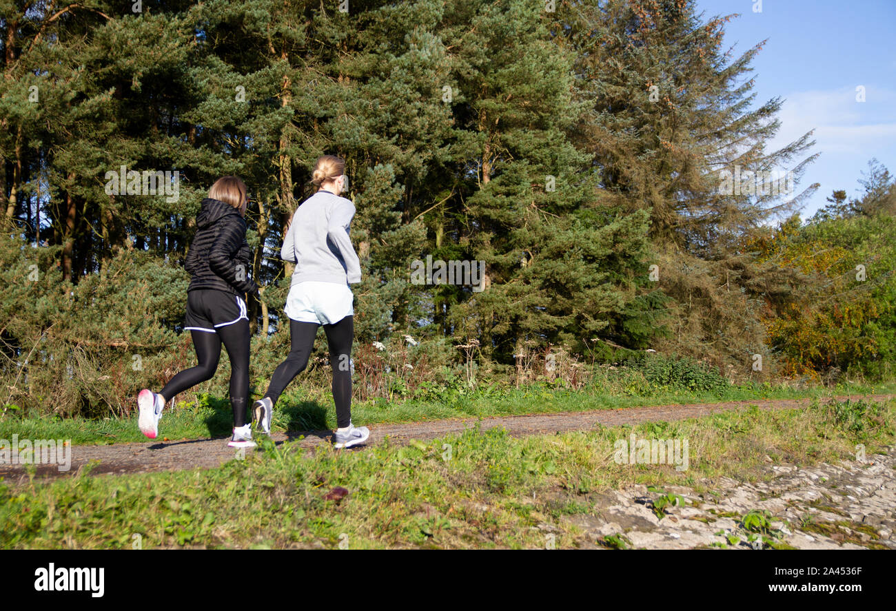 Jogging around reservoir hi-res stock photography and images - Alamy