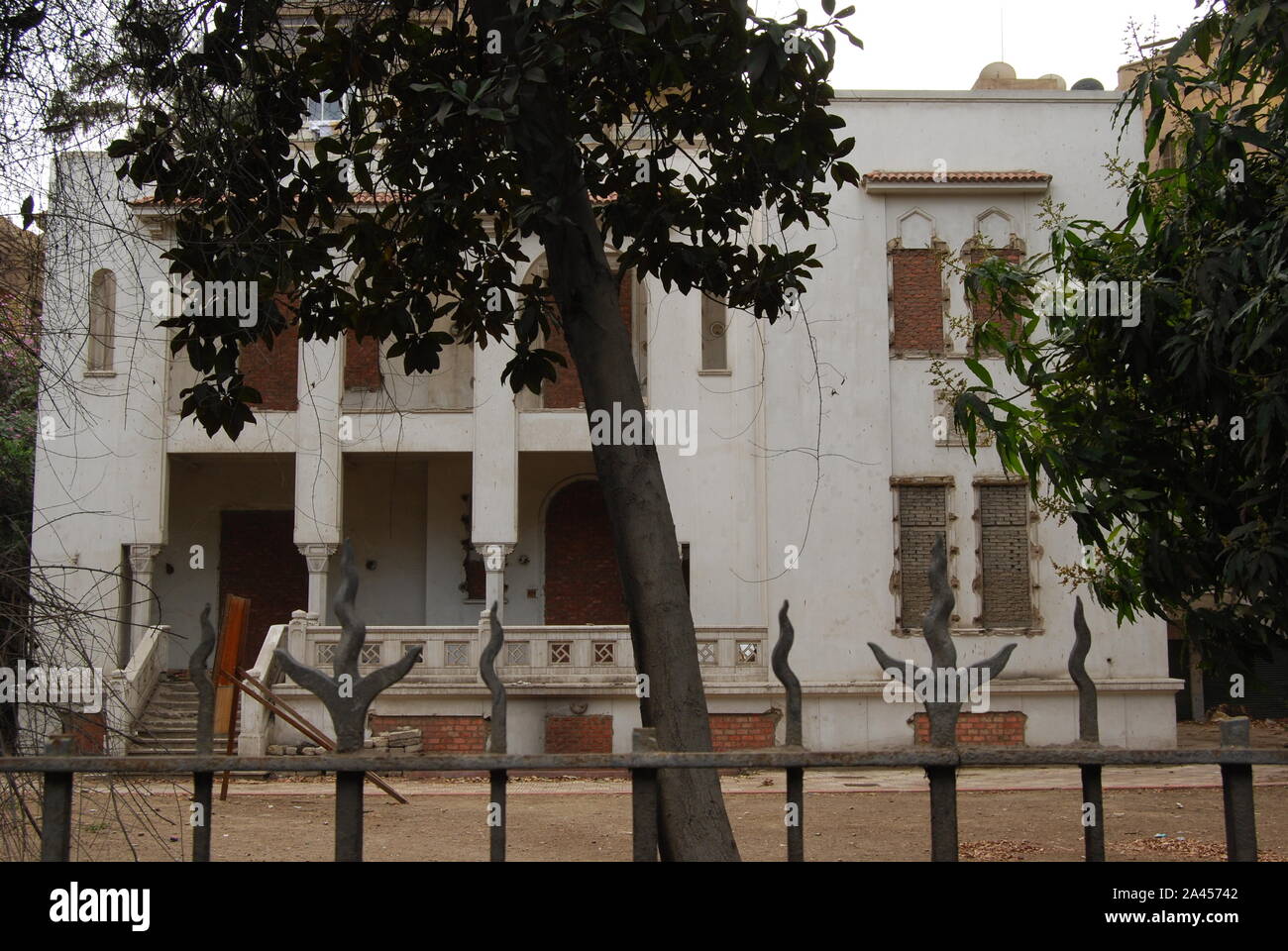 Egyptian megacity hi-res stock photography and images - Alamy