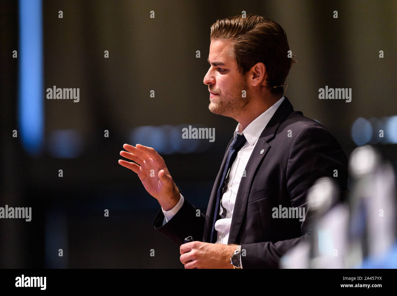 KSC Managing Director Michael Becker. GES / football / 2nd Bundesliga ...