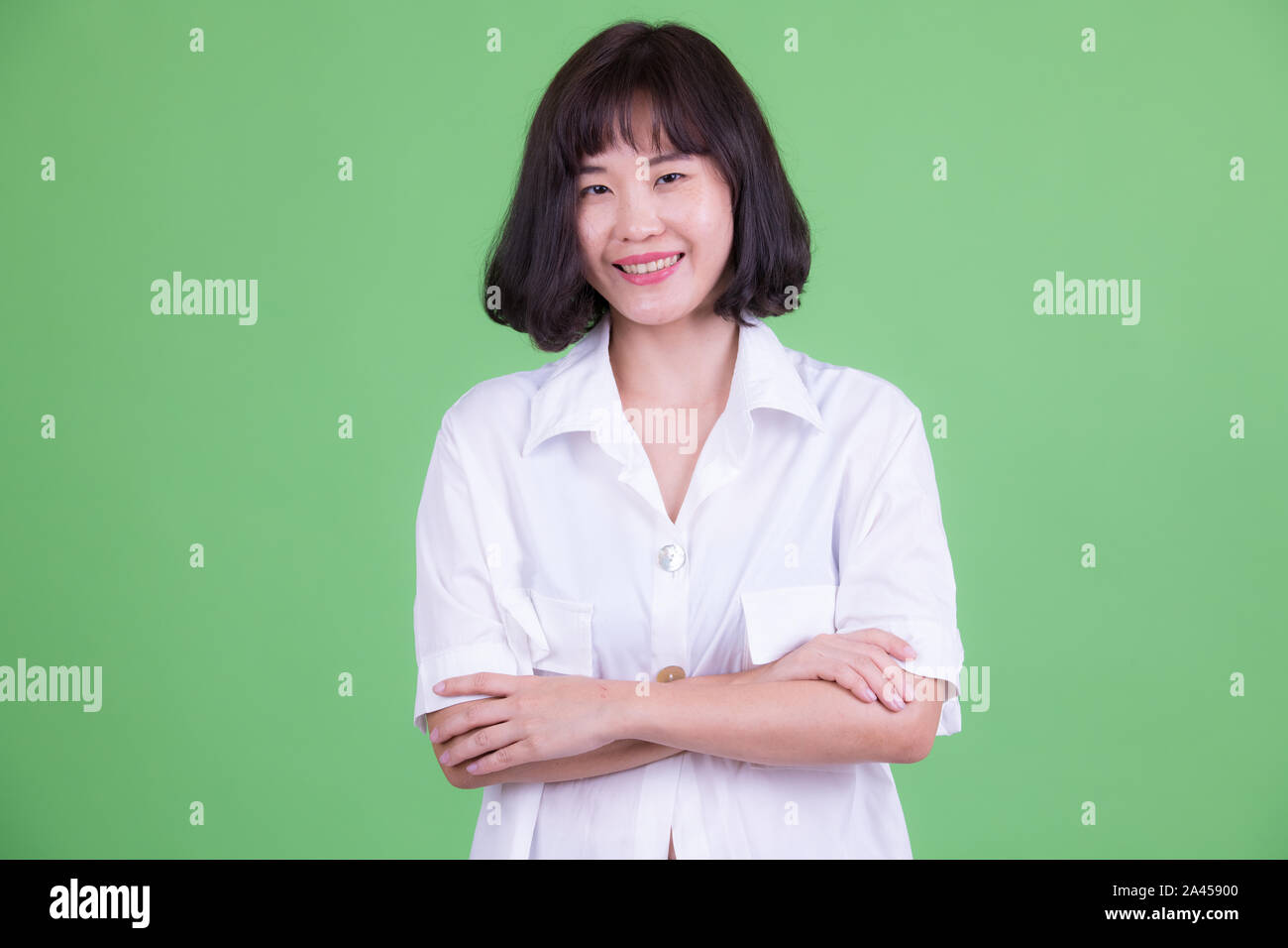 Portrait asian business woman smiling hi-res stock photography and ...