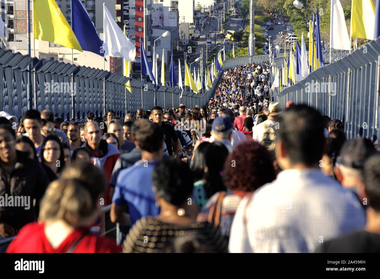 Sao Paulo, Brazil. 12th Oct, 2019. Devotees celebrate the Brazil's ...