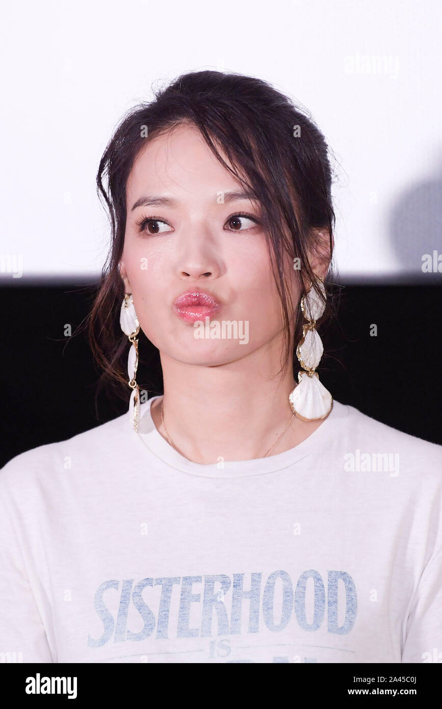Taiwanese model and actress Shu Qi attends a premiere event for new ...