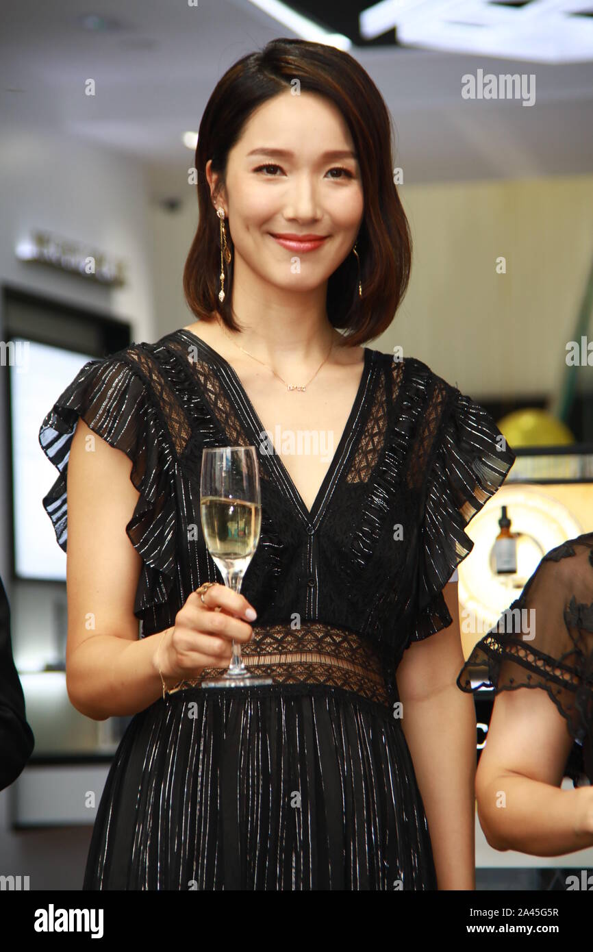 Chinese-born Canadian actress and television host Leanne Li Yanan ...