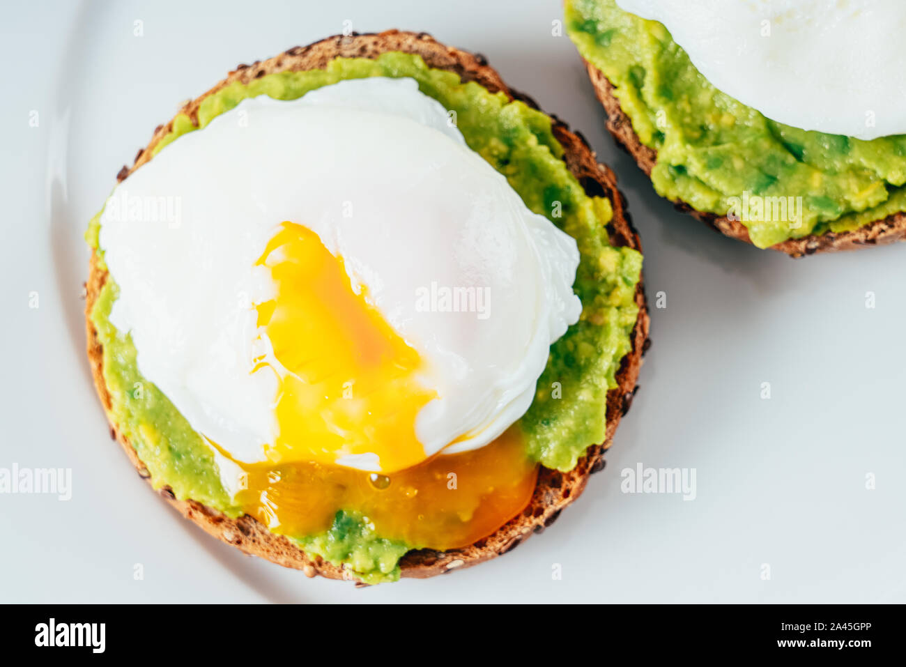 Egg with avocado hi-res stock photography and images - Alamy