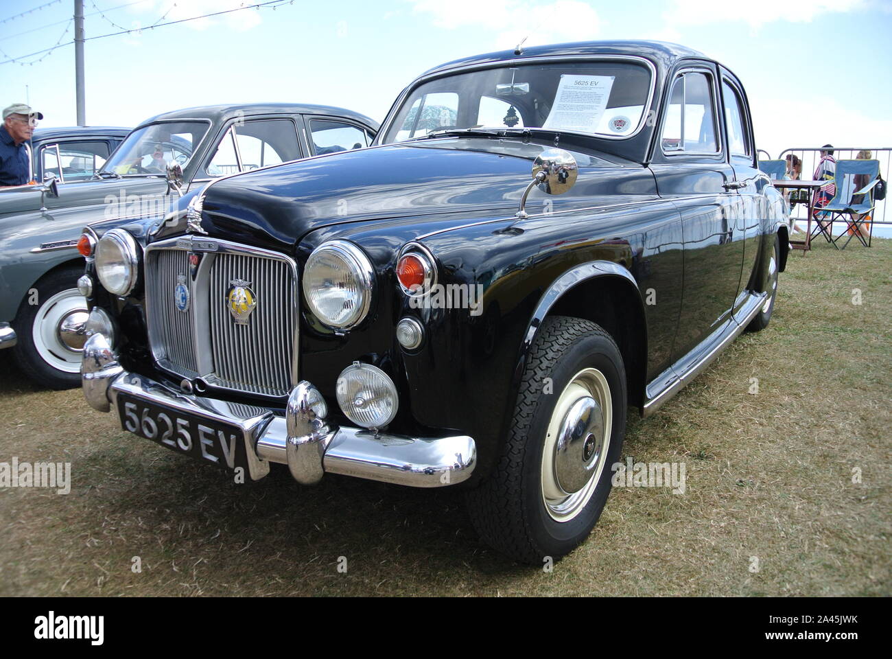 Rover hood ornament High Resolution Stock Photography and Images - Alamy