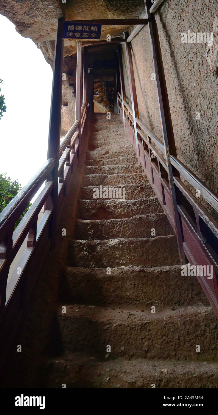 Chinese mountain ladder hi-res stock photography and images - Alamy
