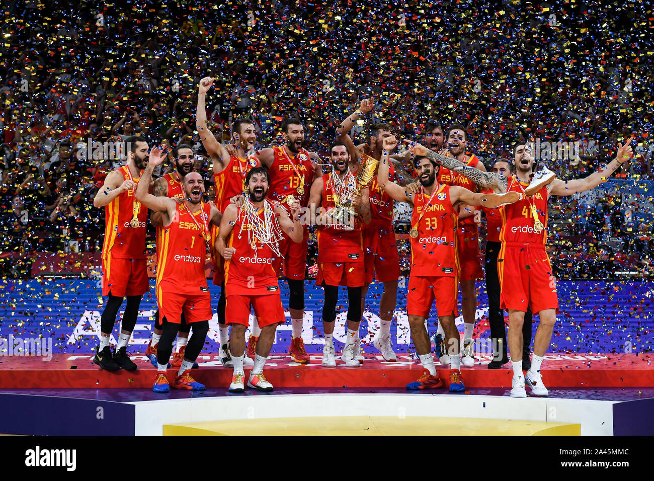 Basketball players of Spain celebrate winning the chaimpionships after ...