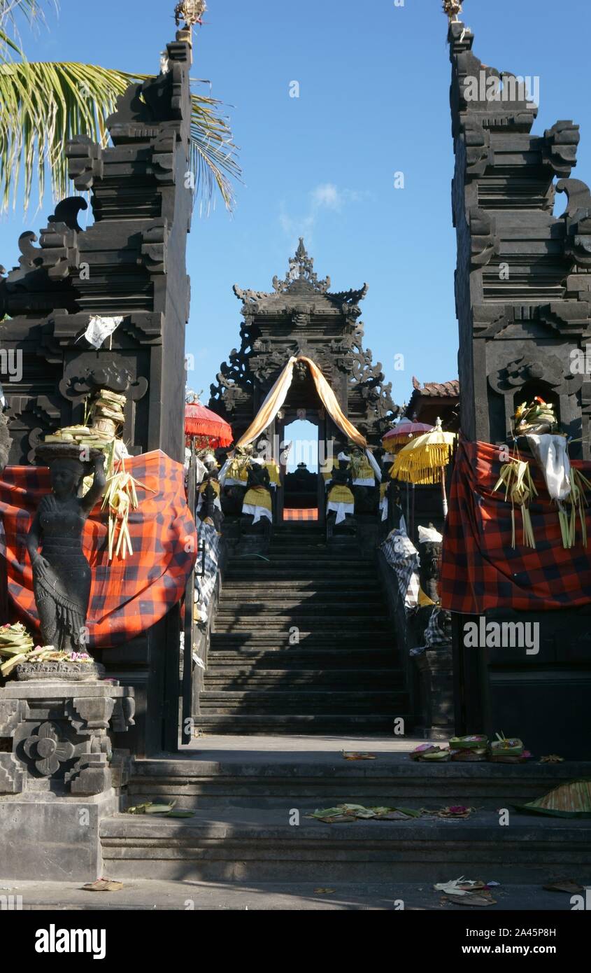 main gate to a place of worship Stock Photo - Alamy