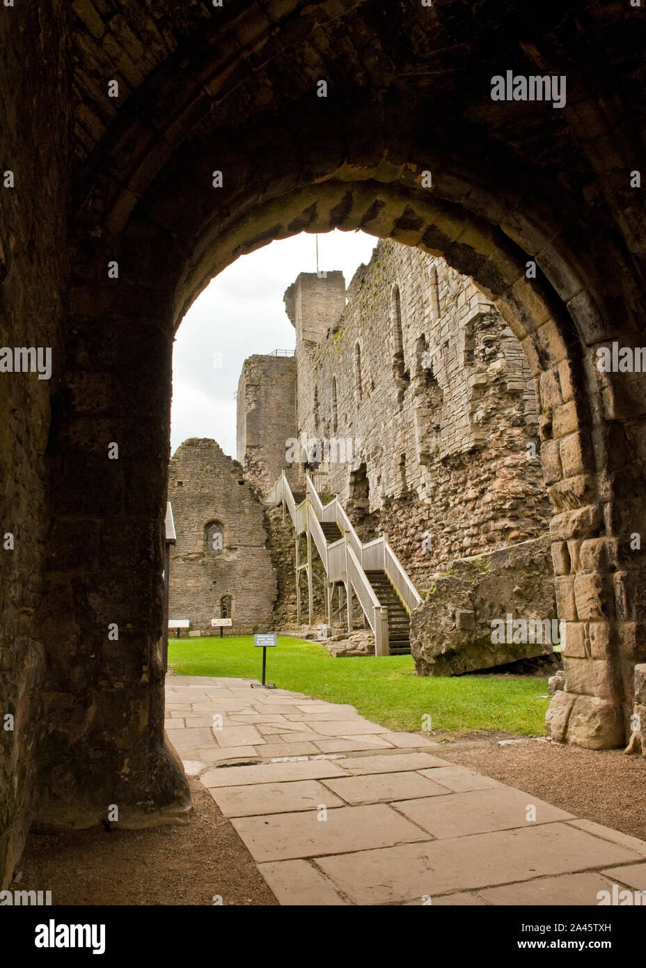 Middleham wensleydale north yorkshire hi-res stock photography and ...