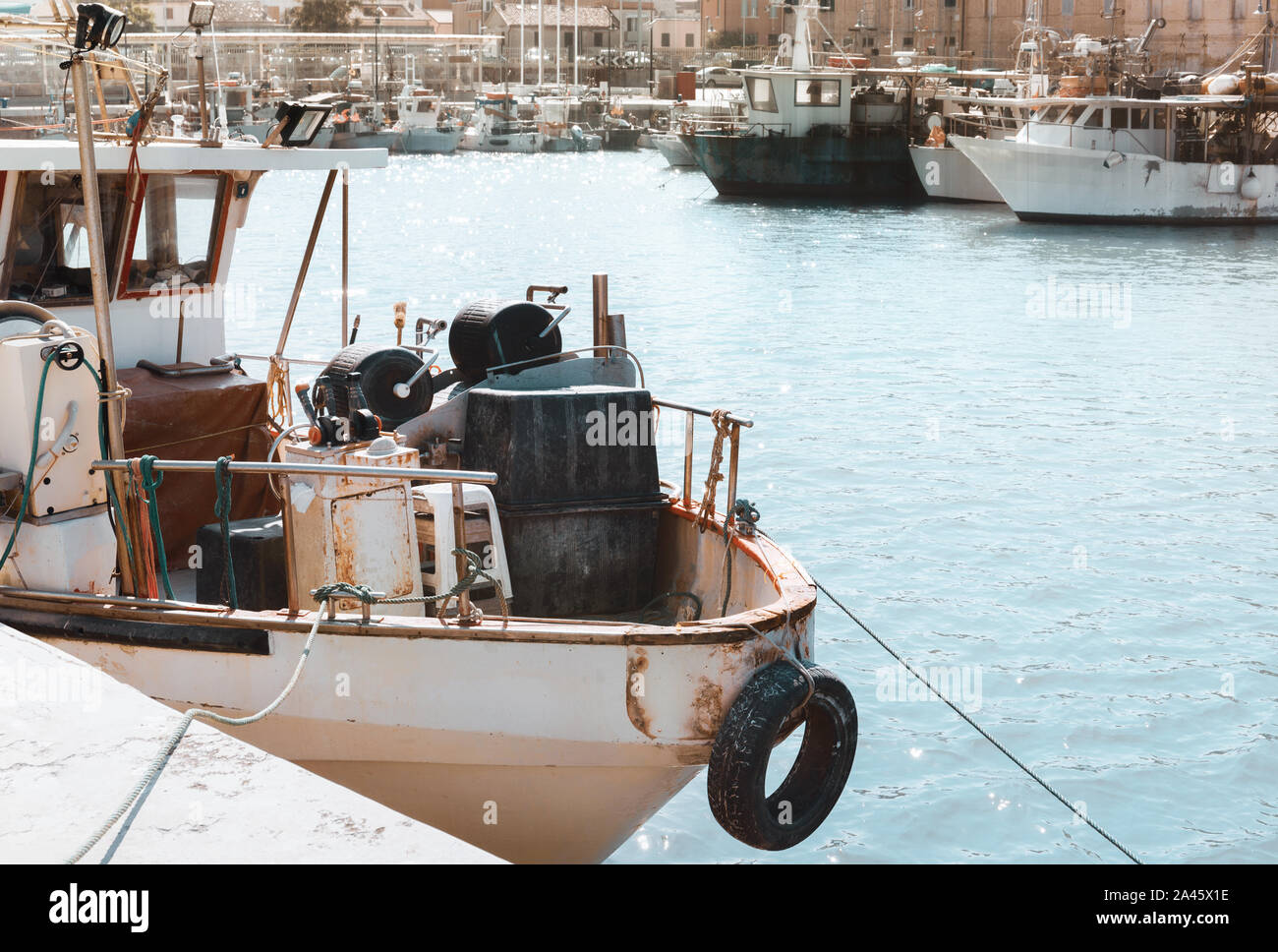 Old boats docking hi-res stock photography and images - Alamy