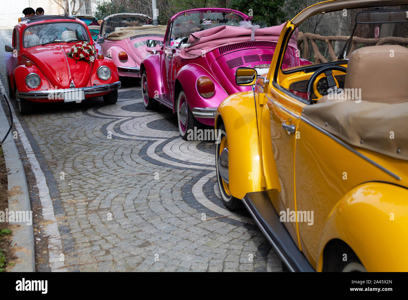 Car side view fifties hi-res stock photography and images - Alamy