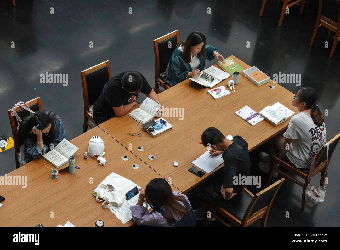 National Library of China is full of readers enjoy reading books at Mid ...
