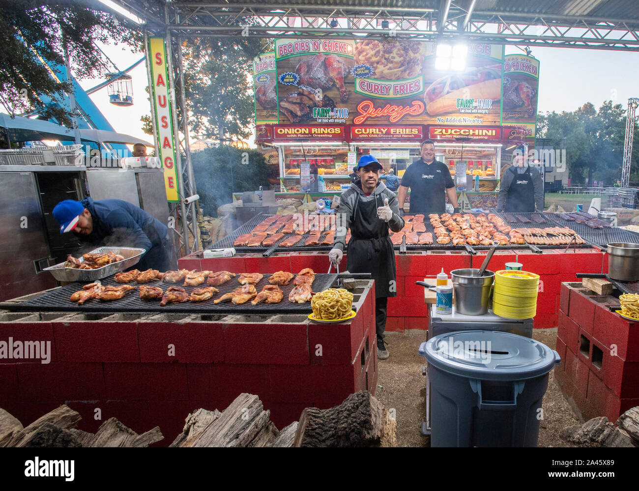 Food football stadium crowds hi-res stock photography and images - Alamy