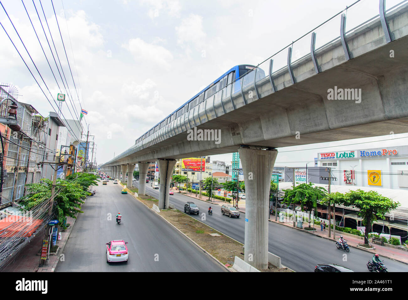 Bangkok , Thailand - 3 Oct, 2019 : MRT electric skytrain moving on ...