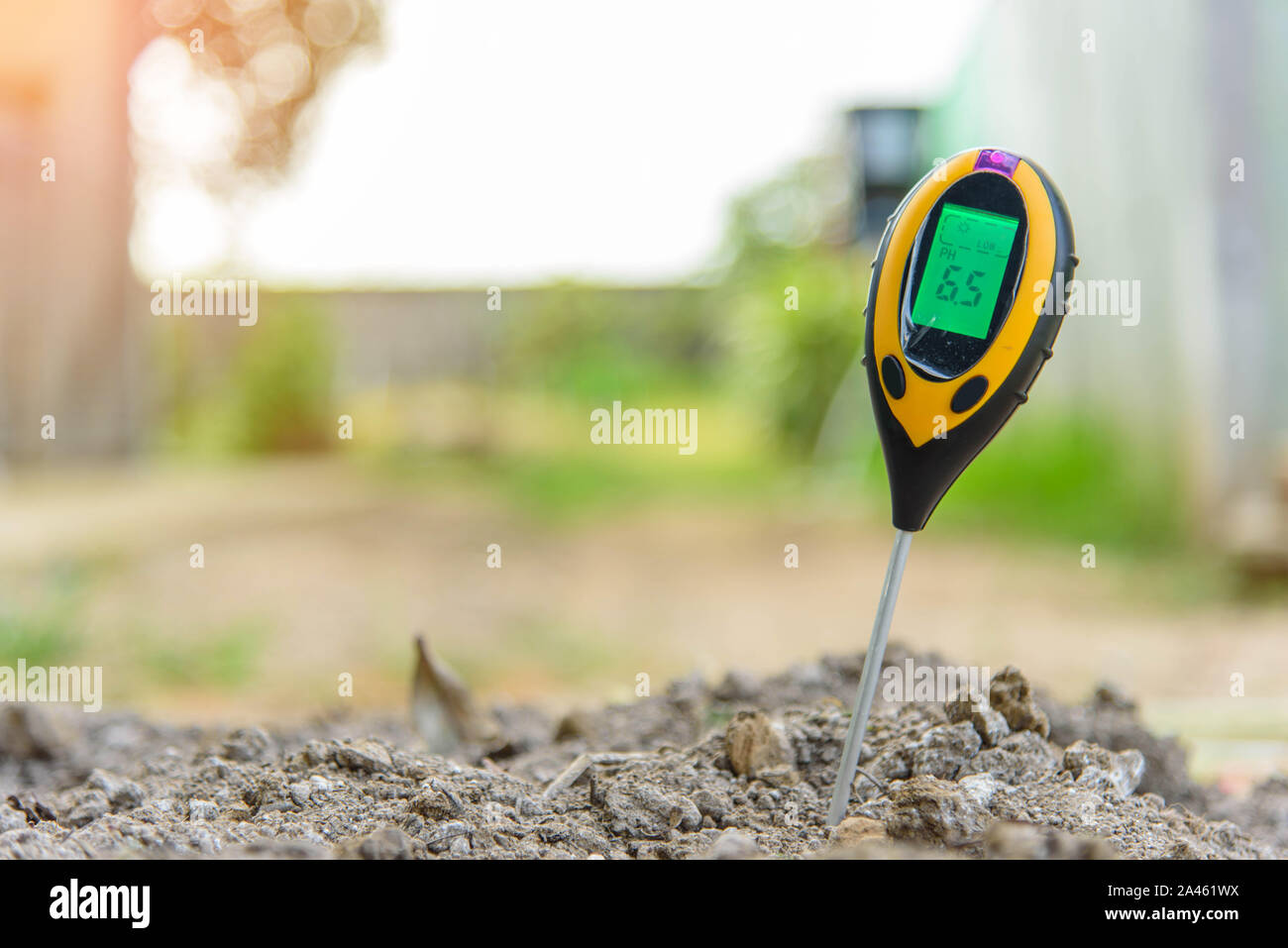 Soil ph test kit hi-res stock photography and images - Alamy