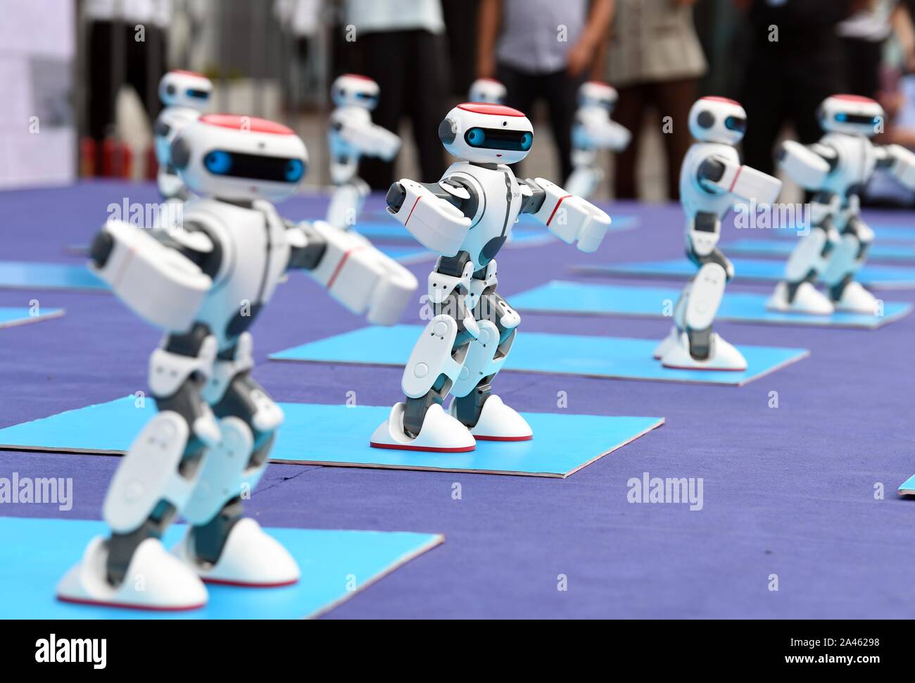 Robots dancing china hi-res stock photography and images - Alamy