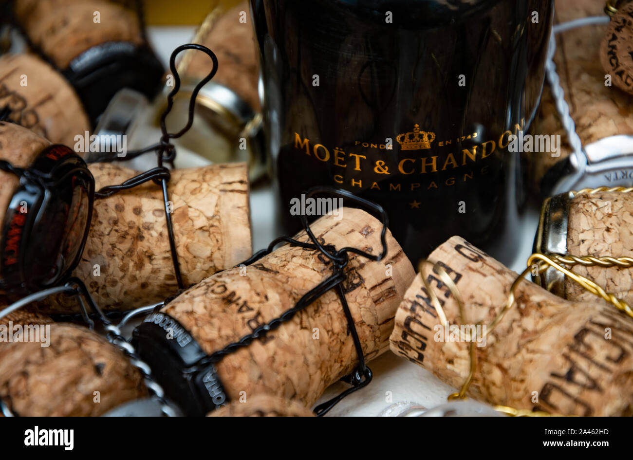 Moet chandon logo hi-res stock photography and images - Alamy