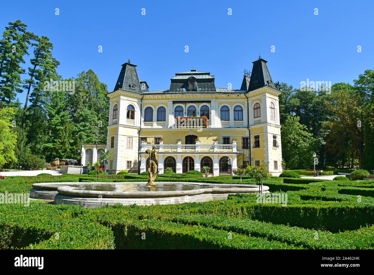 Betler hi-res stock photography and images - Alamy