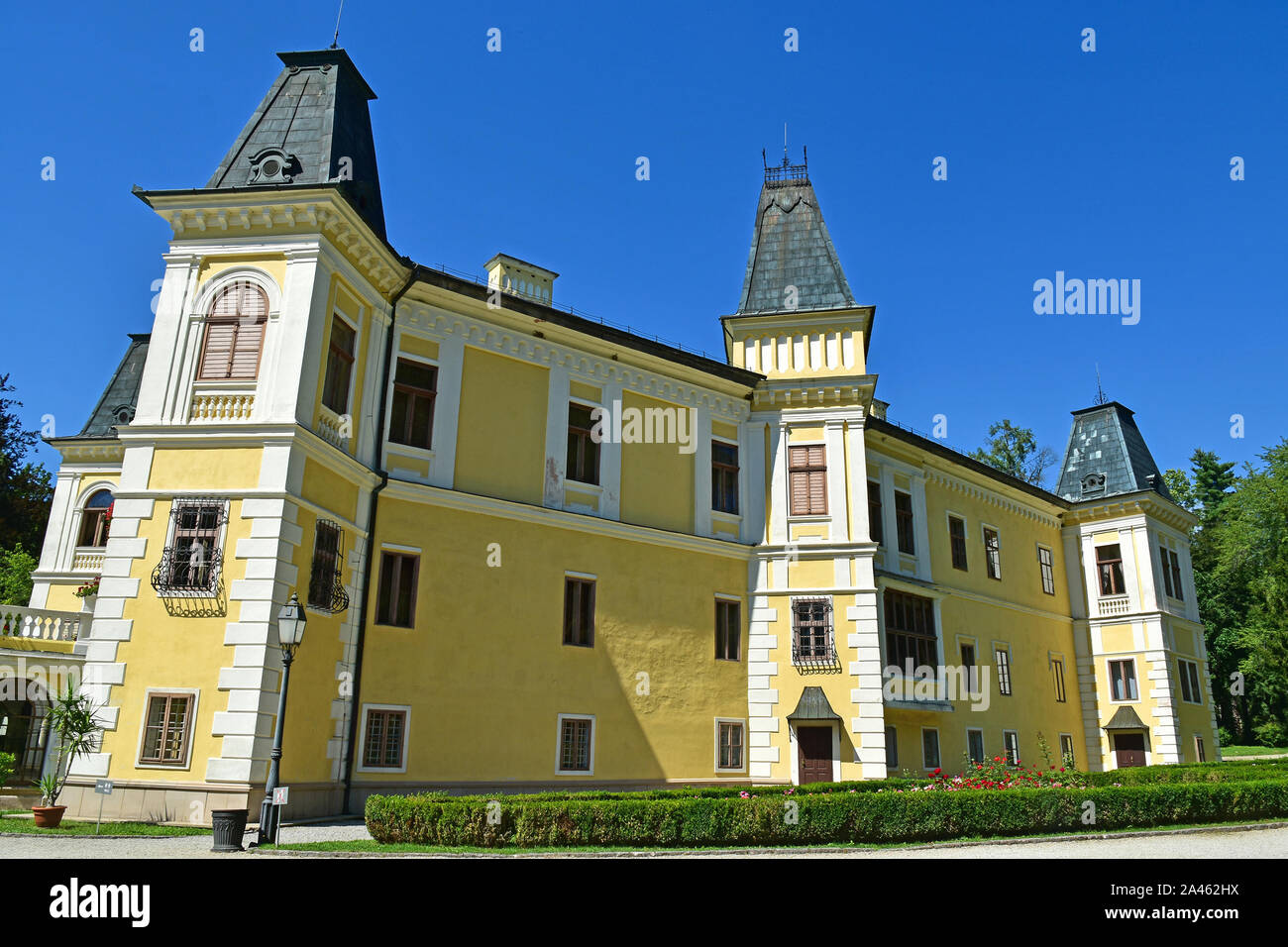 Betler hi-res stock photography and images - Alamy