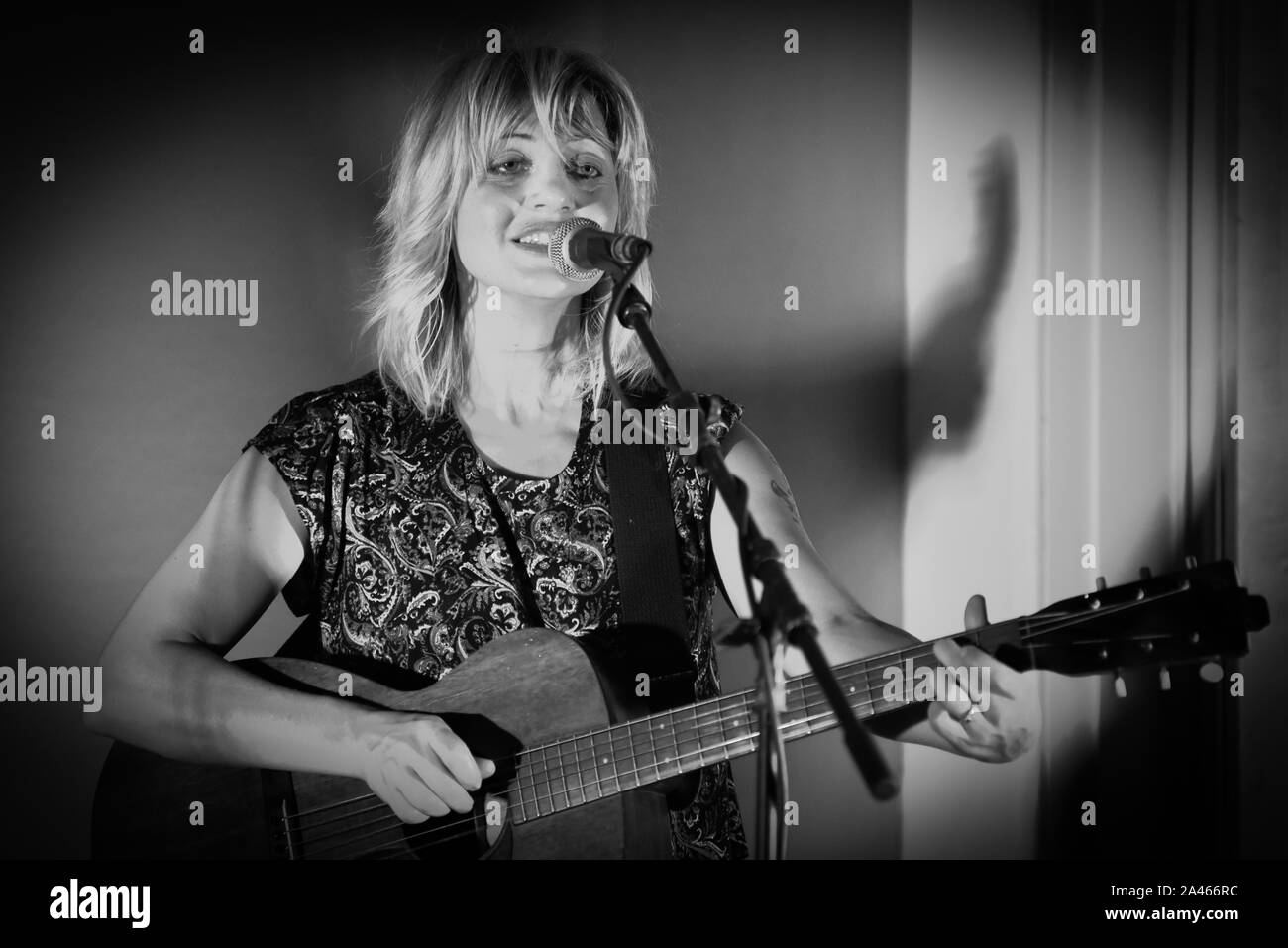 Anais mitchell hadestown hi-res stock photography and images - Alamy