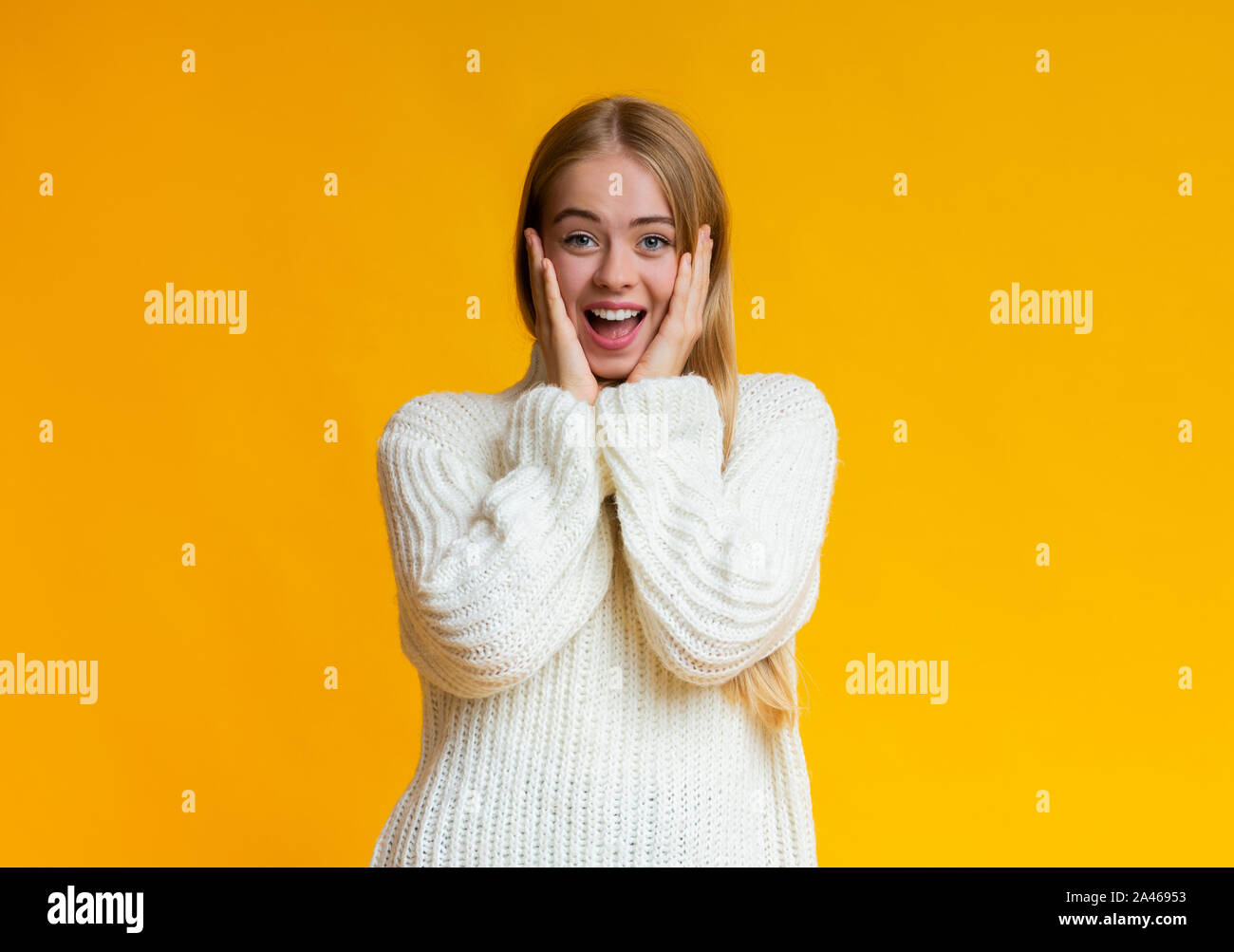 Surprised and stunned face hi-res stock photography and images - Alamy
