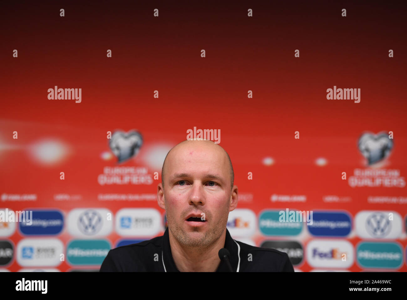 Tallinn, Estland. 12th Oct, 2019. Coach Karel Voolaid (Estonia). GES ...