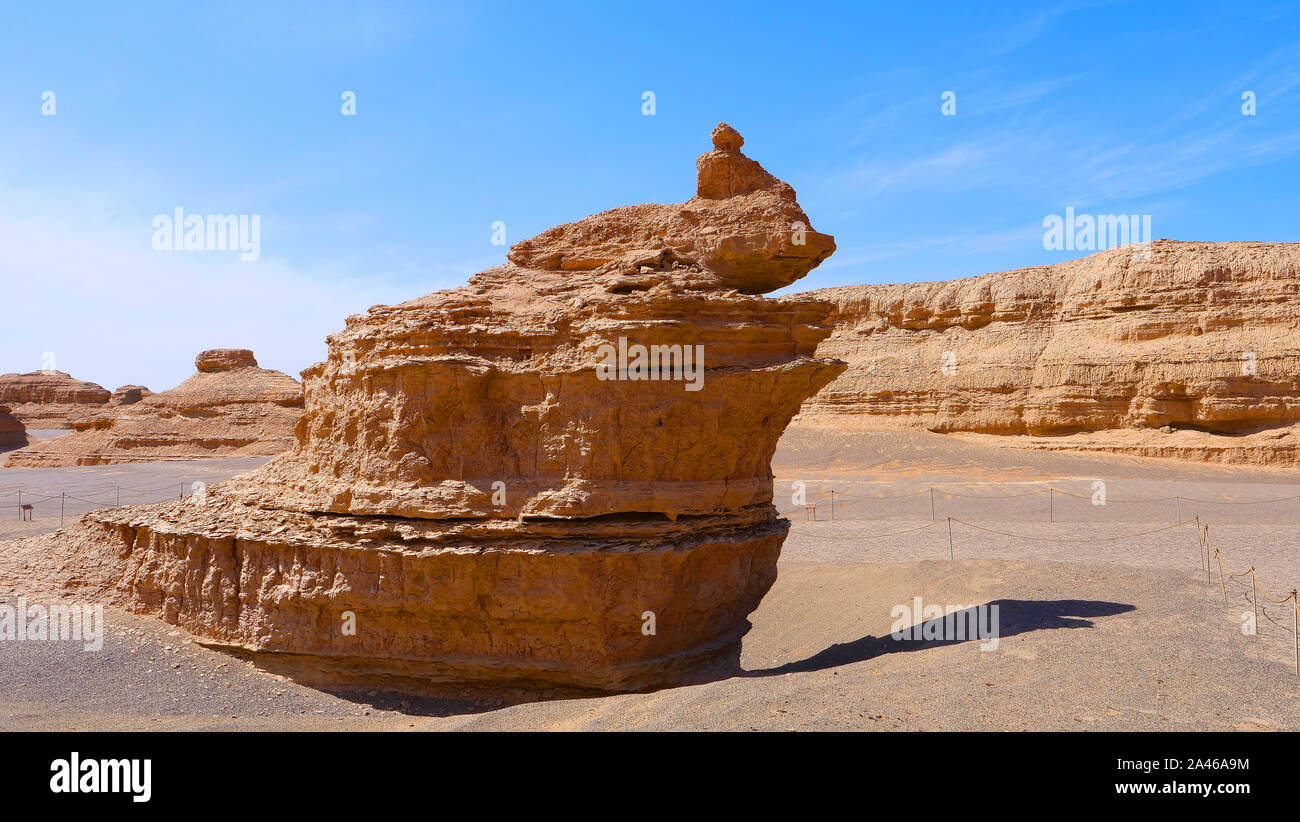 Dunhuang yardang national geopark hi-res stock photography and images ...