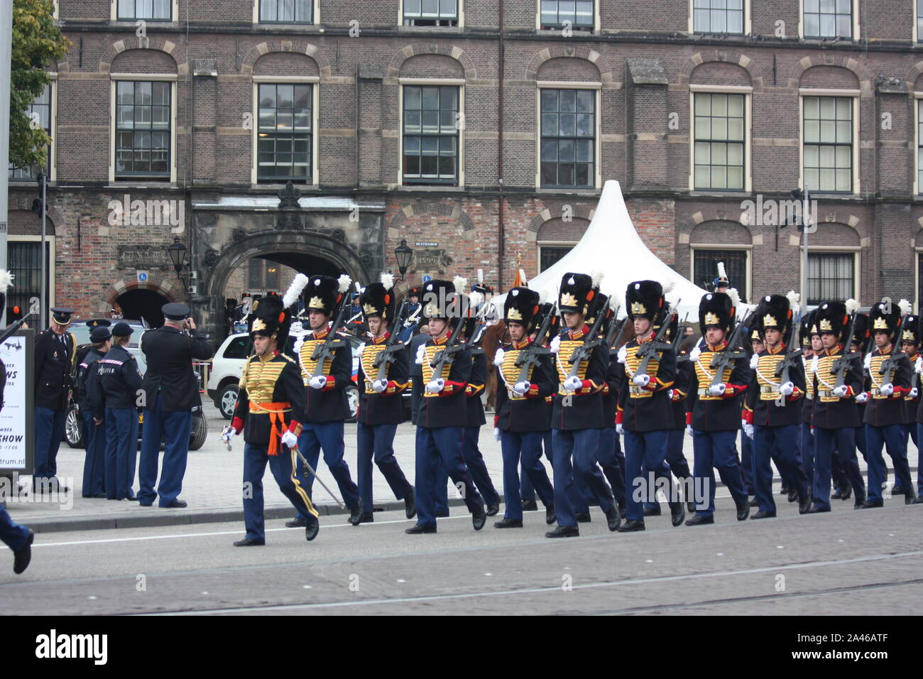 The Grenadiers and Rifles Guards Regiment of The Royal Netherland ...