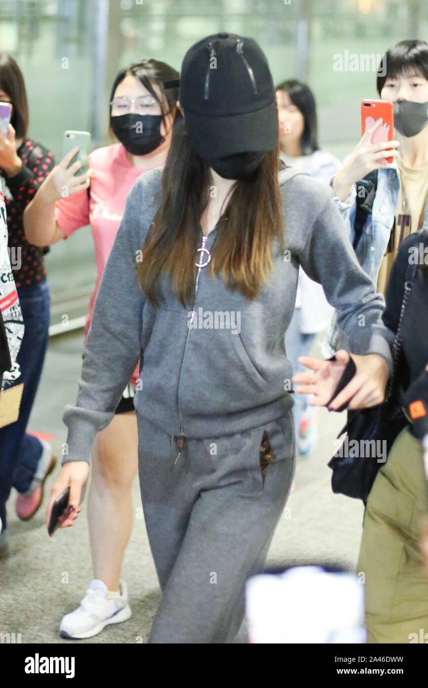 Chinese actress of Uyghur ethnicity Delireba, middle, shows up at the ...