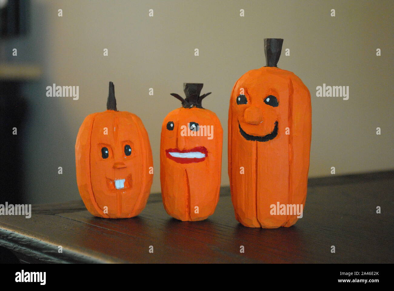 Carved figurines hi-res stock photography and images - Alamy