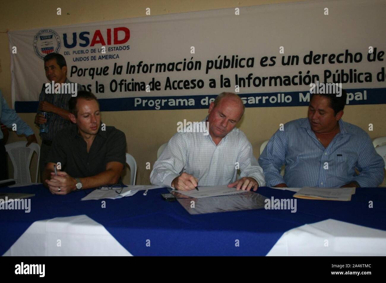 Acuerdo de firma hi-res stock photography and images - Alamy