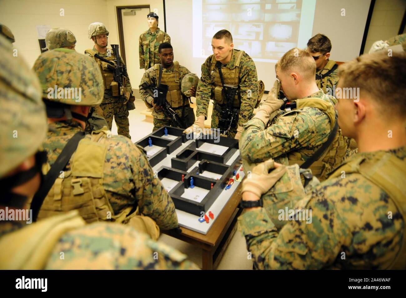 Fleet antiterrorism security team hi-res stock photography and images ...