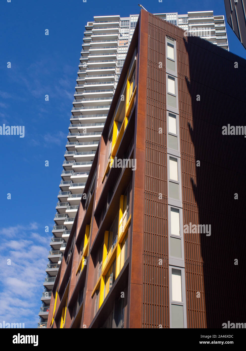 Lines of windows hi-res stock photography and images - Alamy