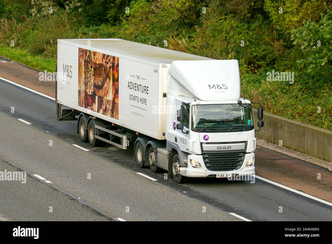 Lorry uk m&s hi-res stock photography and images - Alamy