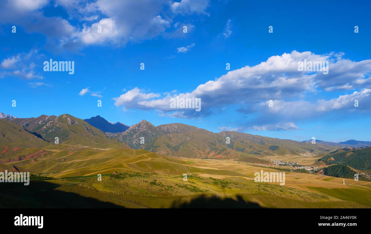 Beautiful nature landscape veiw of The Qilian Mountain Scenic Area ...
