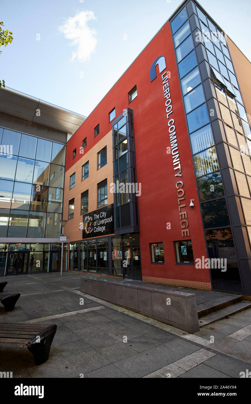 City of liverpool college hi-res stock photography and images - Alamy