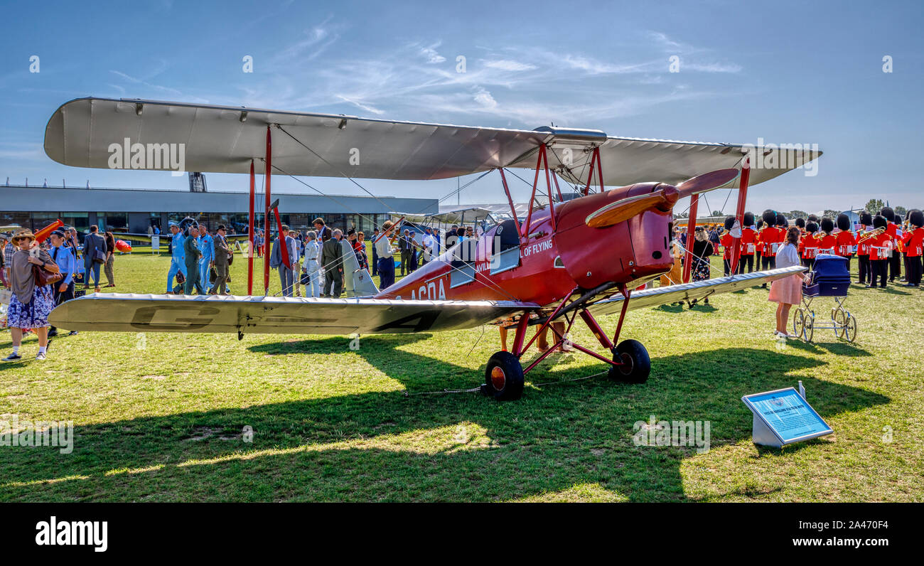 Flying tiger plane hi-res stock photography and images - Alamy