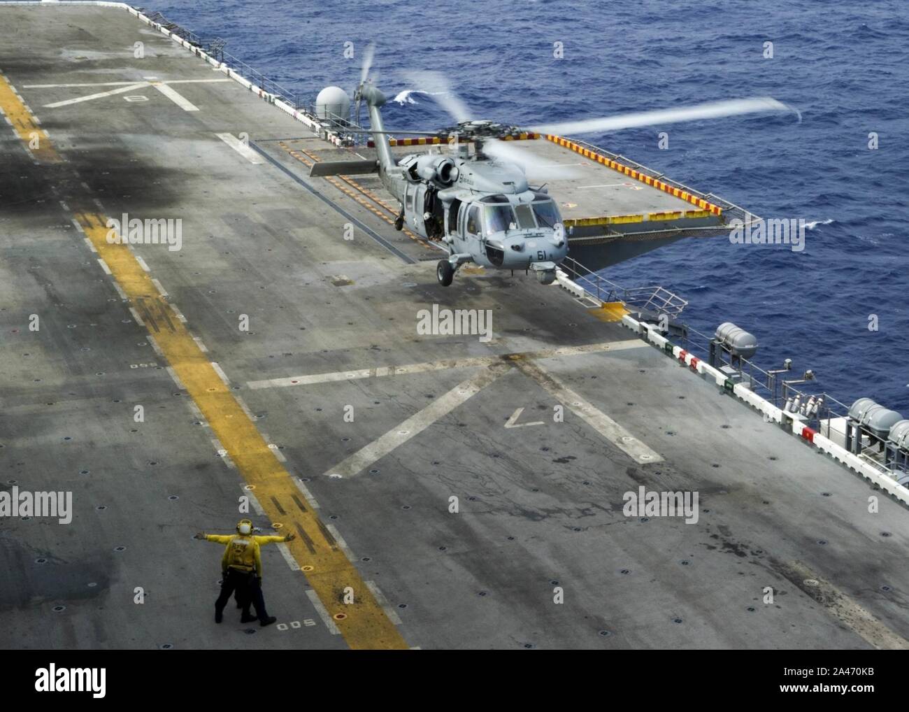 Flight ops hi-res stock photography and images - Alamy