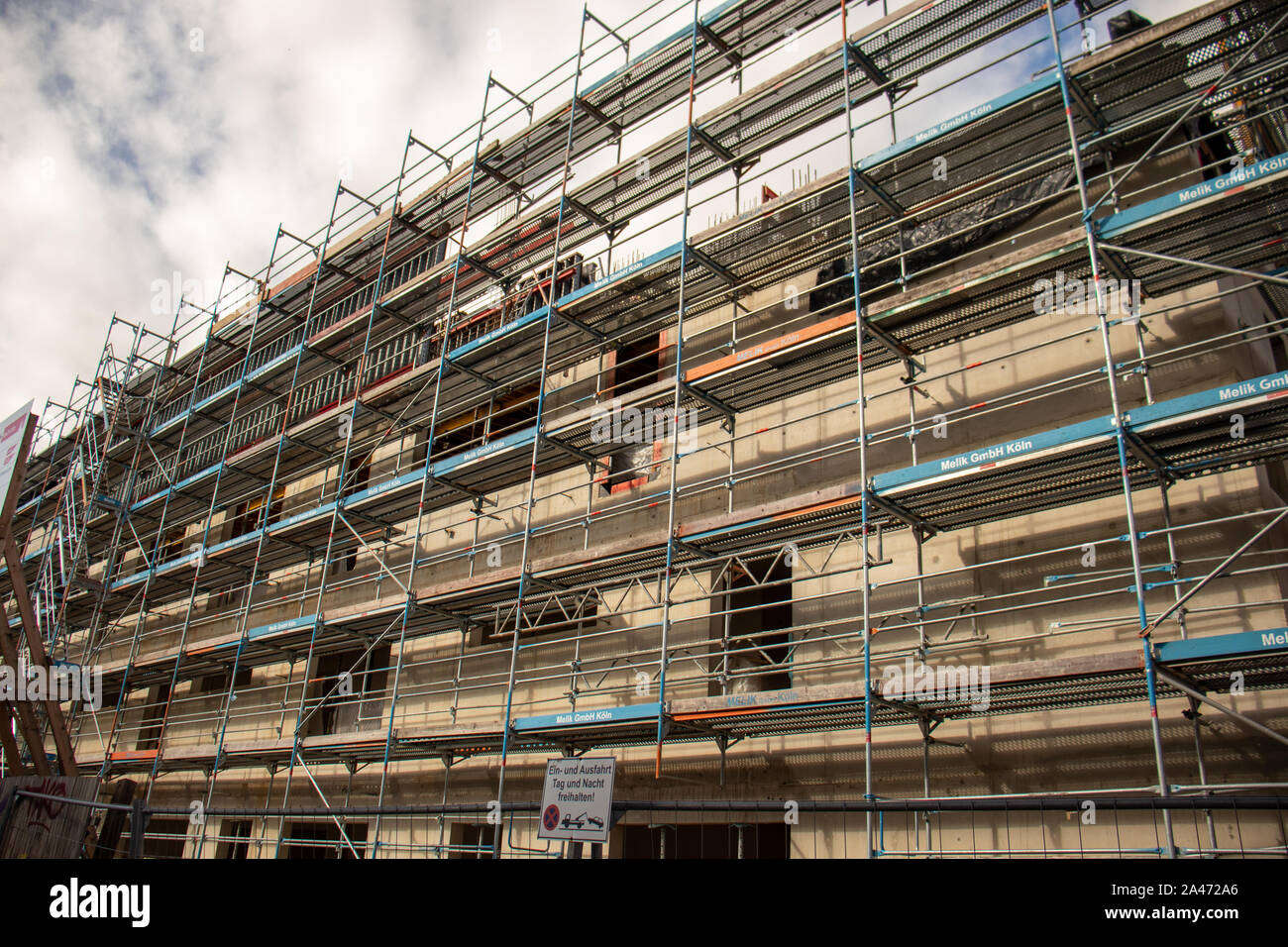 scaffolding on a new house, construction Stock Photo - Alamy